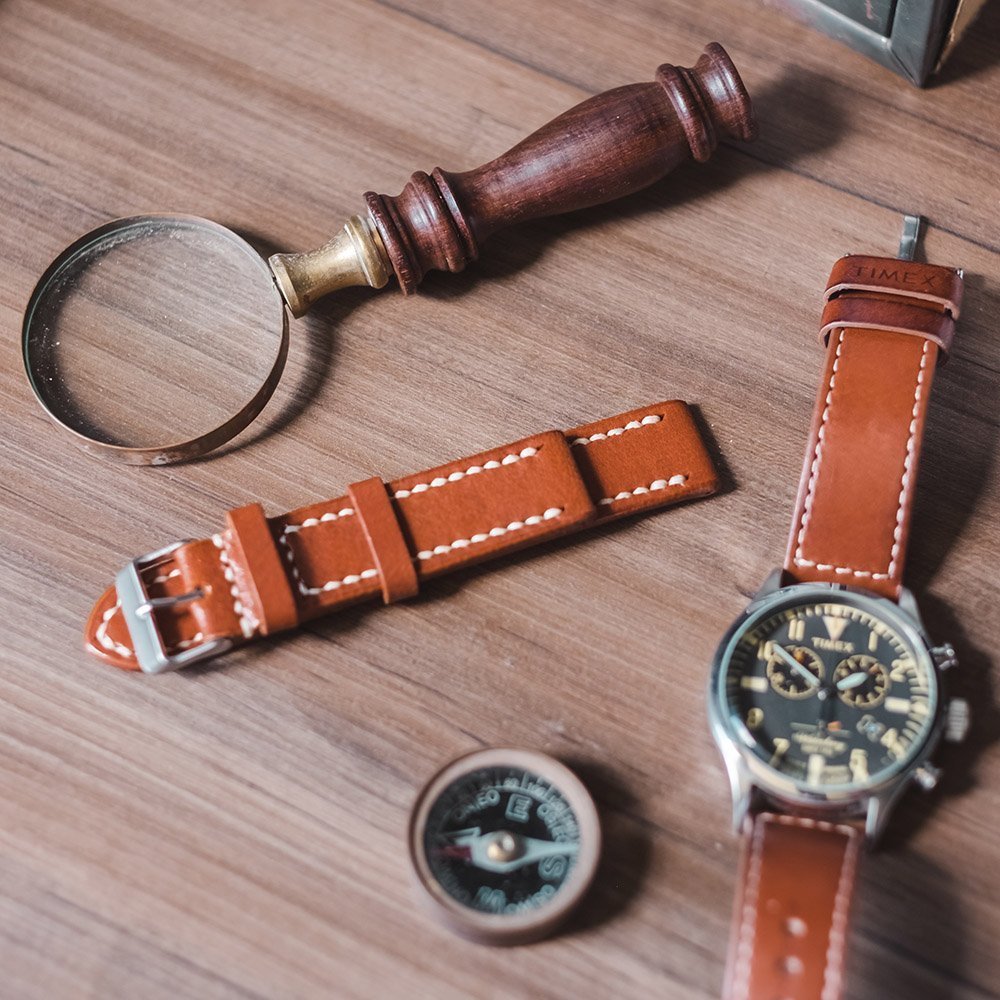 Pulseiras de Relógio de Couro: Feitas à mão em couro vegetable tanned